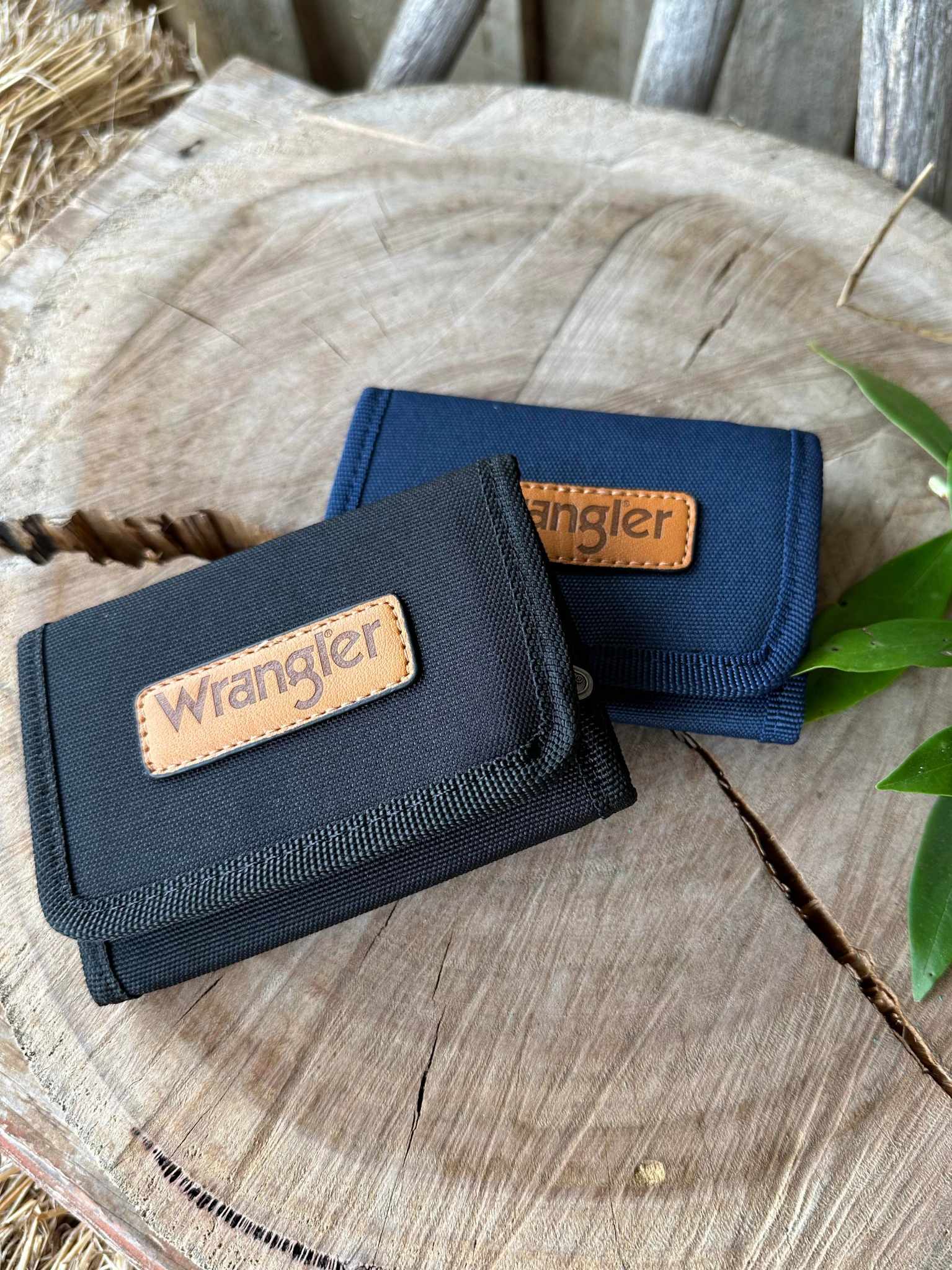 Wrangler LOGO Wallet – SJK Country Clothing Co